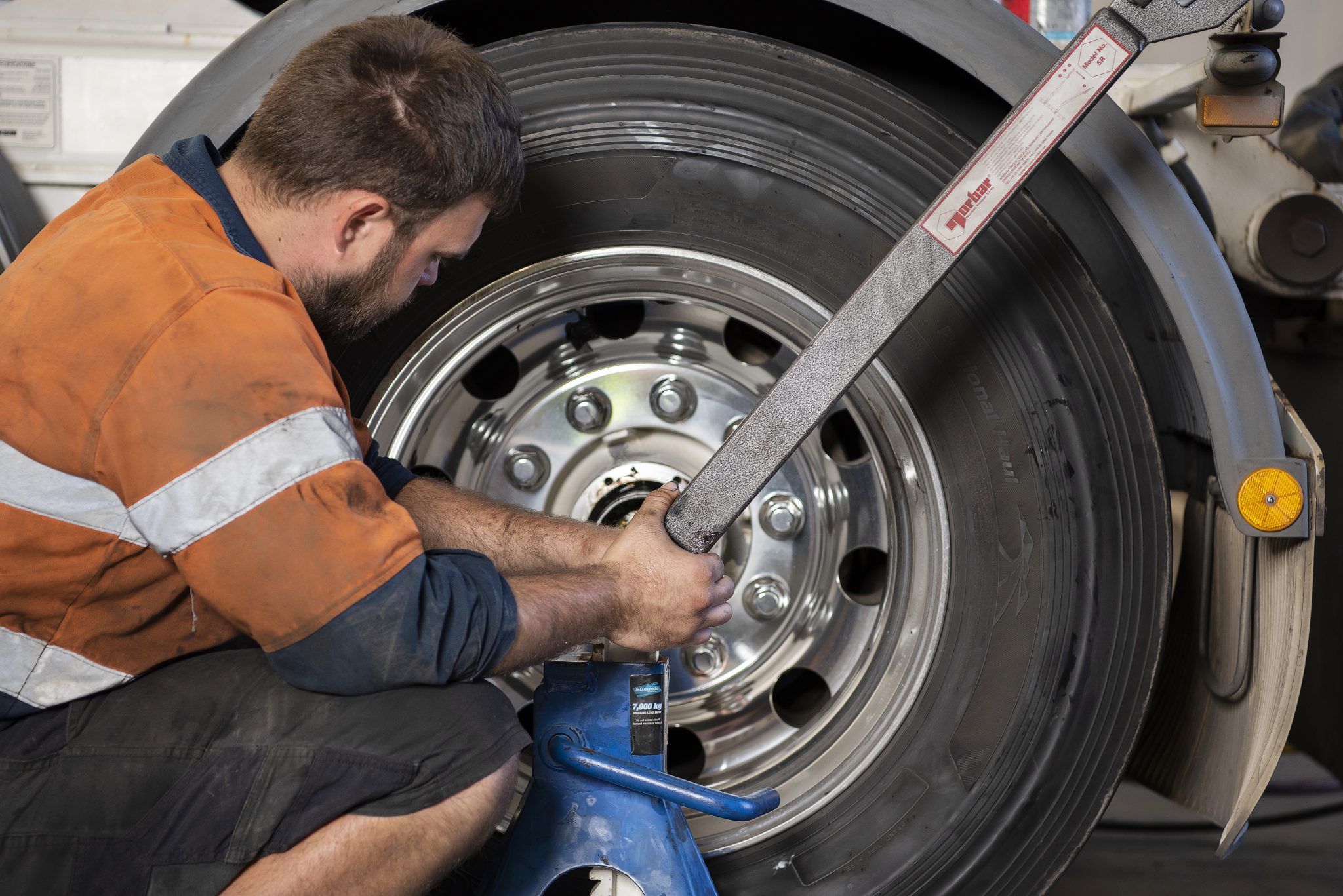 Truck Breakdown Service - Brisbane & Caboolture | KS Mobile Diesel Service